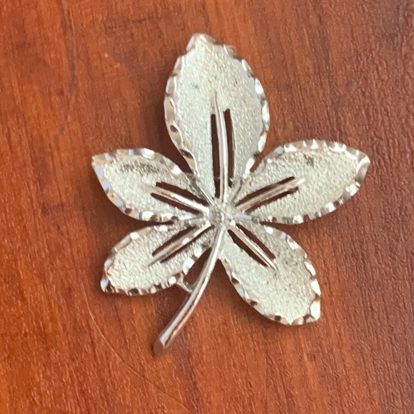 Sarah Coventry | Jewelry | 96s Sarah Coventry Silver Tone Scalloped ...